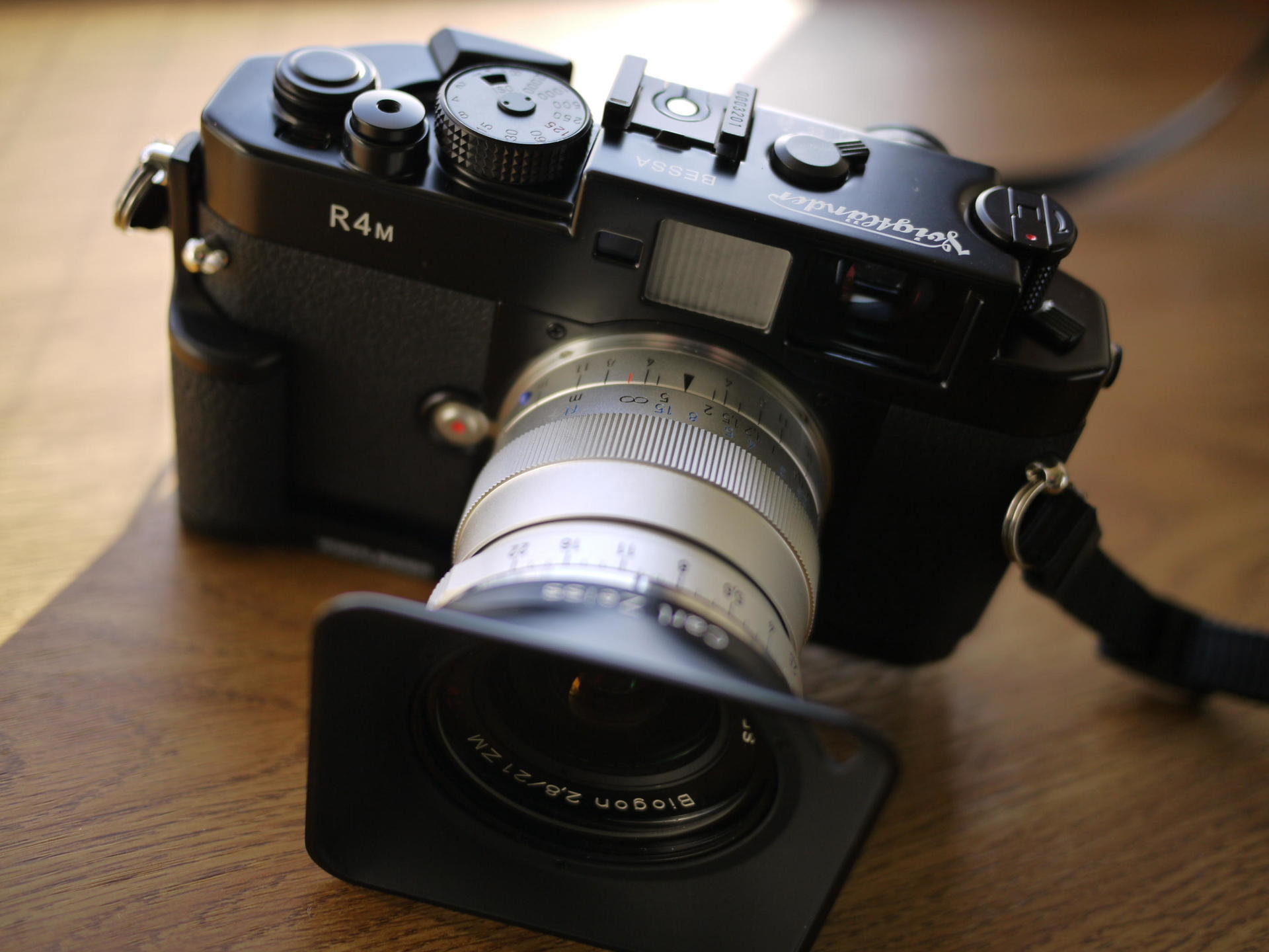 「フォクトレンダー・ベッサ・R4M」2014年01月27日: 恥ずかしい倫敦巴里